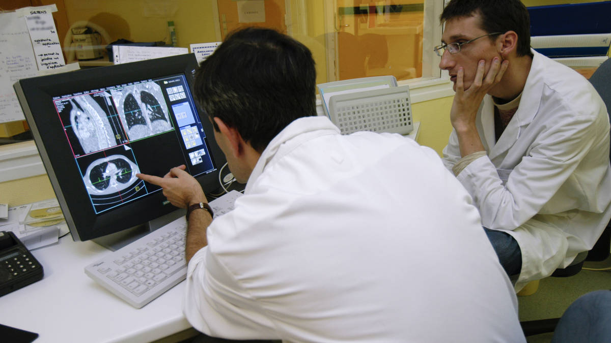 'Let more people self-refer for lung cancer tests', experts say, as ... 'Let more people self-refer for lung cancer tests', experts say, as ...